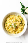 Spaghetti Aglio e Olio - Simple Everyday Recipes