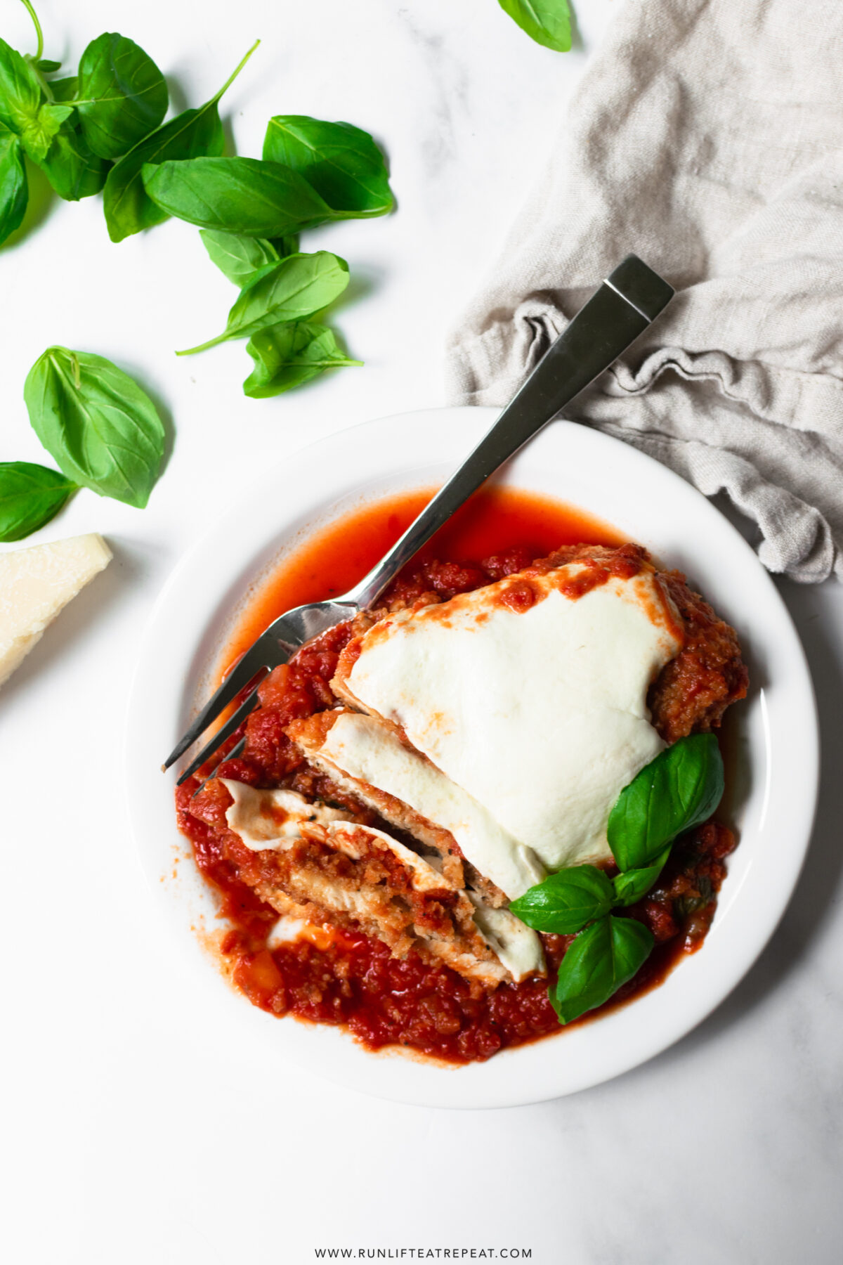 Easy One Pan Chicken Parmesan - Simple Everyday Recipes