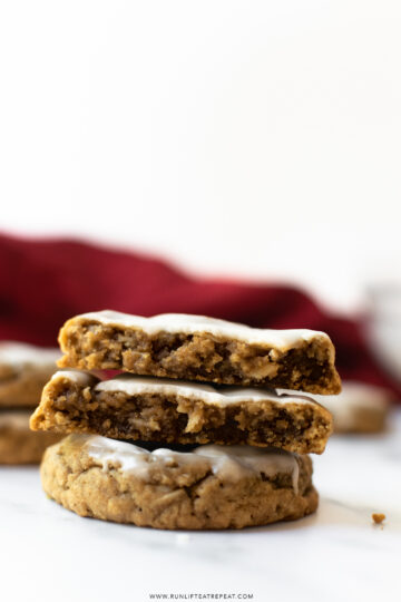 Iced Oatmeal Cookies - Simple Everyday Recipes