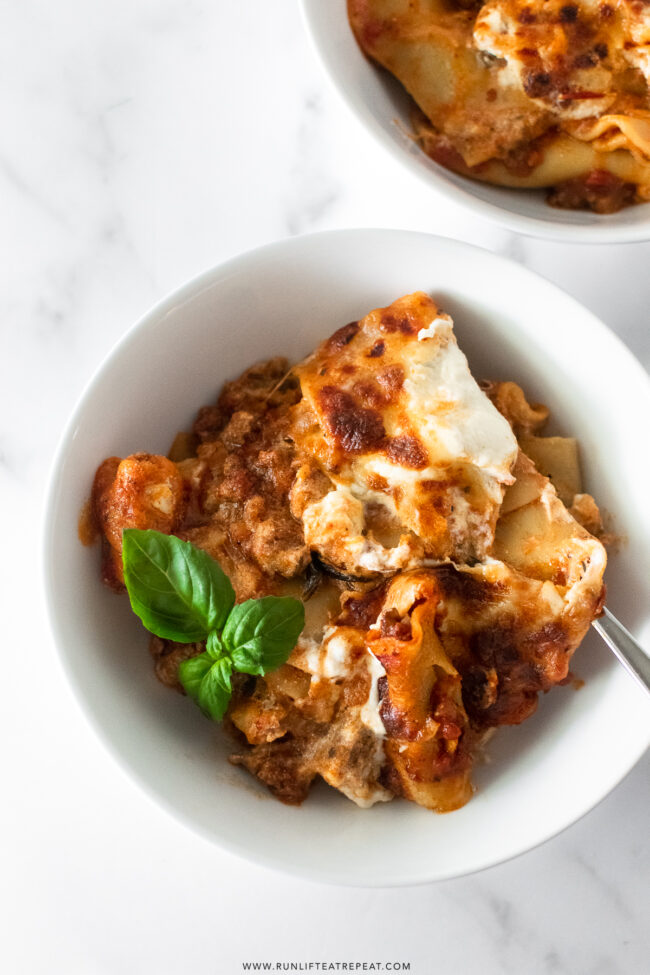 Super Easy One Pan Lasagna Recipe - Simple Everyday Recipes