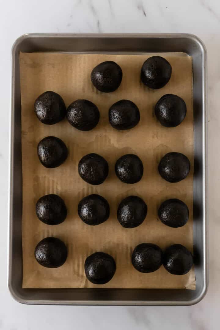 4-Ingredient Oreo Balls - Simple Everyday Recipes