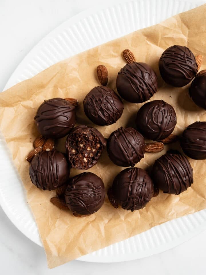 Paleo Chocolate Chip Cookie Dough Truffles - Simple Everyday Recipes