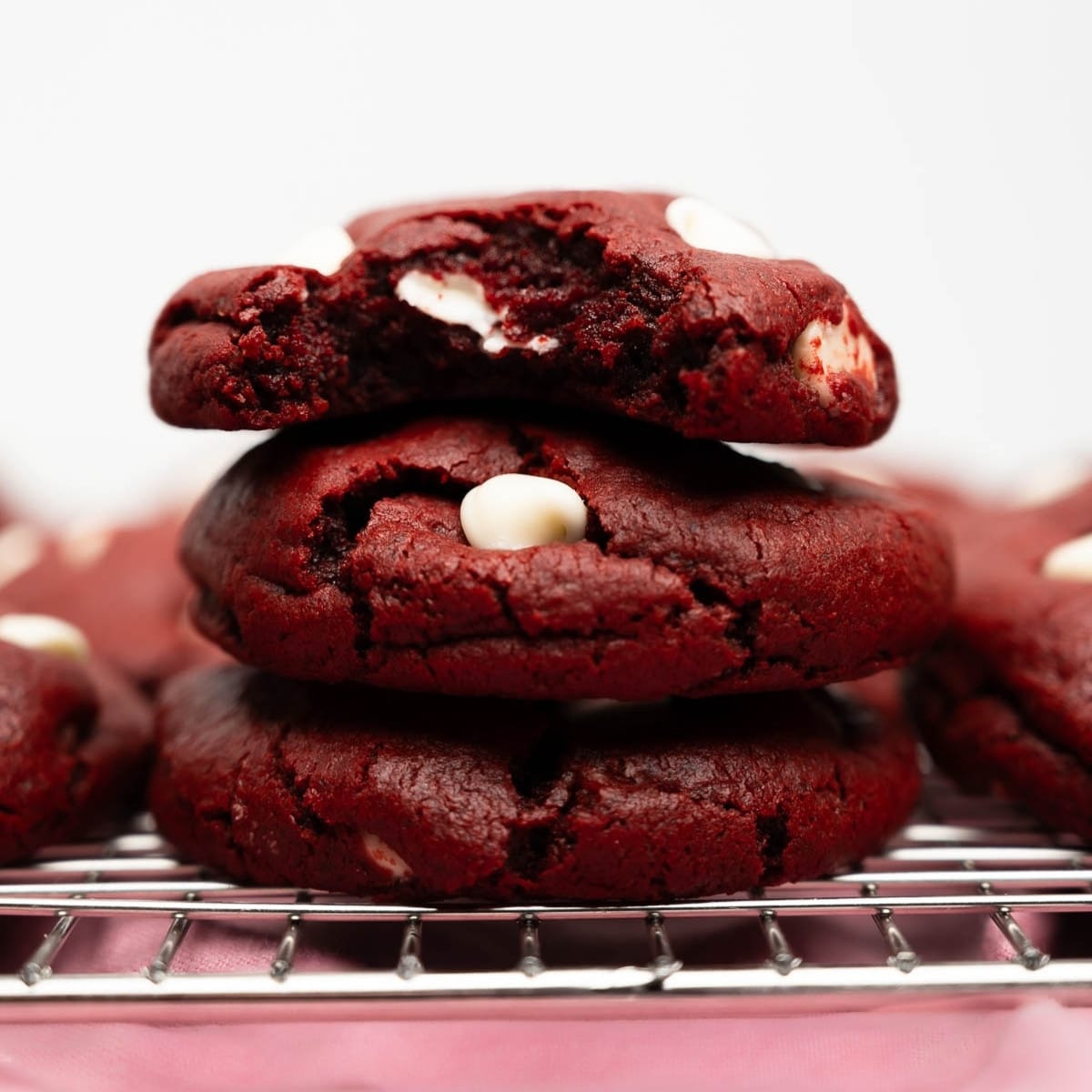 Red Velvet Chocolate Chip Cookies - Simple Everyday Recipes